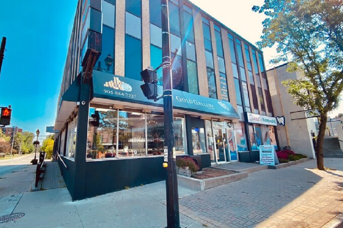 Iranian Gold Store in Toronto + Contacts - Ganjineh